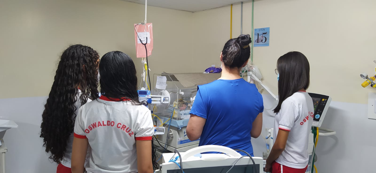 Escola realiza arrecadação de fraldas para bebês prematuros; veja como ...