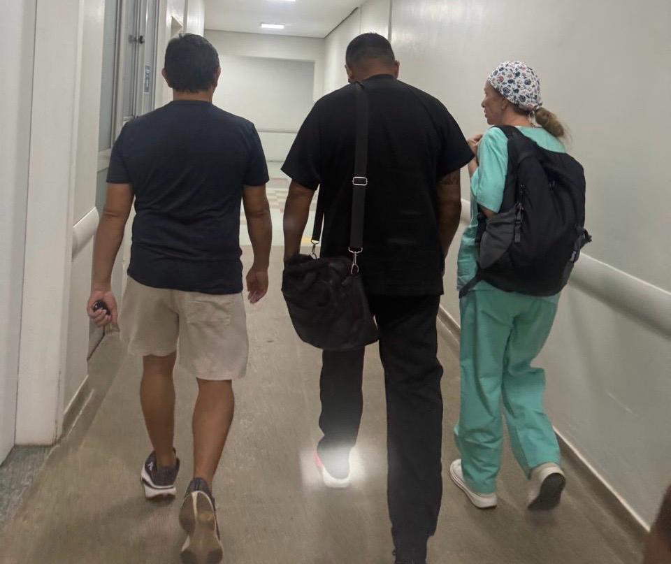 Secretária se disfarça de médica para flagrar esquema de cobrança por ...